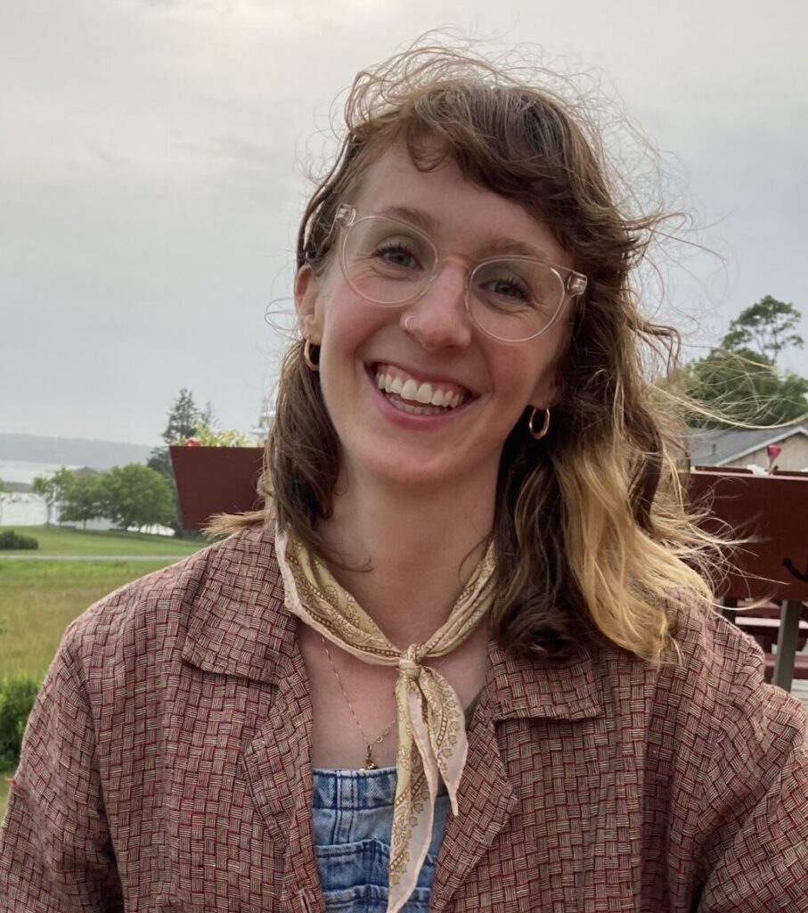 Sarah shares shellfish research - Leslie Lab: Marine Conservation ...